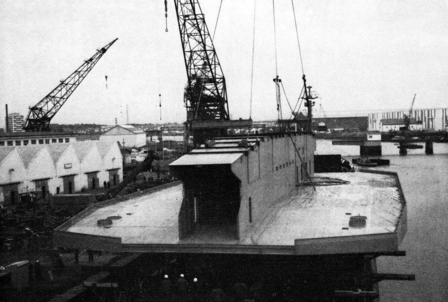 Association historique et amicale des anciens du groupe DCNS - Lorient ...